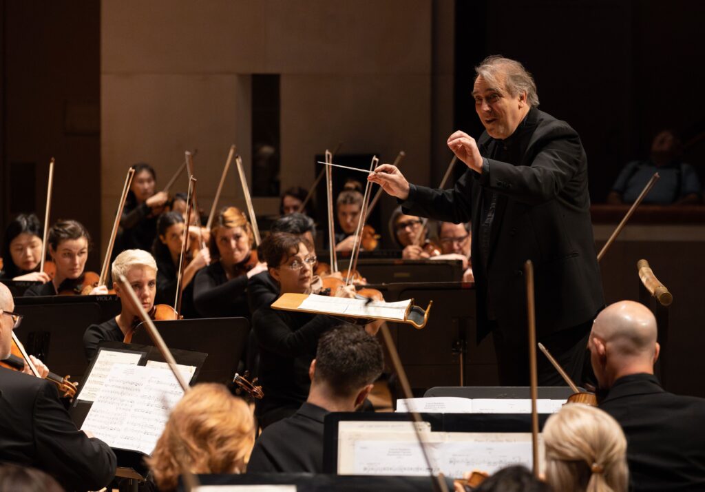 Texas Classical Review » Blog Archive » Conductor Martin, soloist Li ...